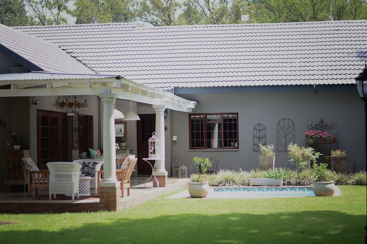 Dancing River Guesthouse-family Room - Meyerton