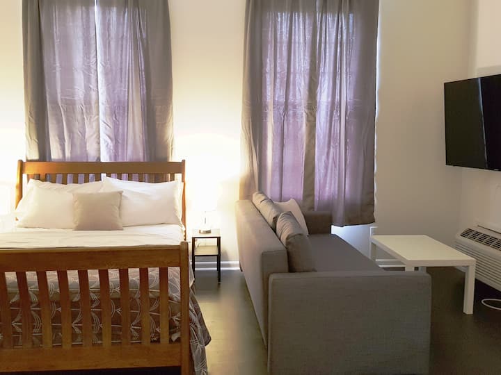 Unit F Newton House Downtown....dog Friendly - Augusta, GA