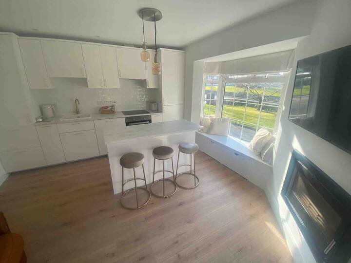 Modern Self-contained Apartment–peaceful & Private - Westport, Ireland
