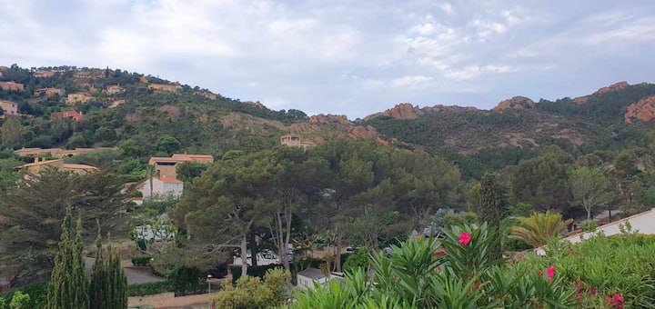 Plage à Pied Entre Cannes Et Saint Raphaël - Saint-Raphaël