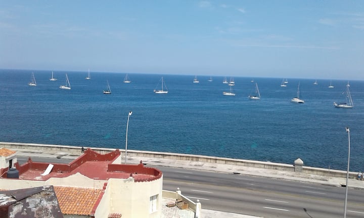 Oceanfront Apartment 3 - Havana