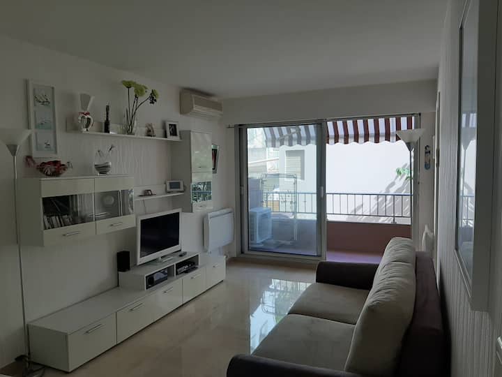 Studio Au Calme à Antibes Centre à 5' Des Plages - Antibes