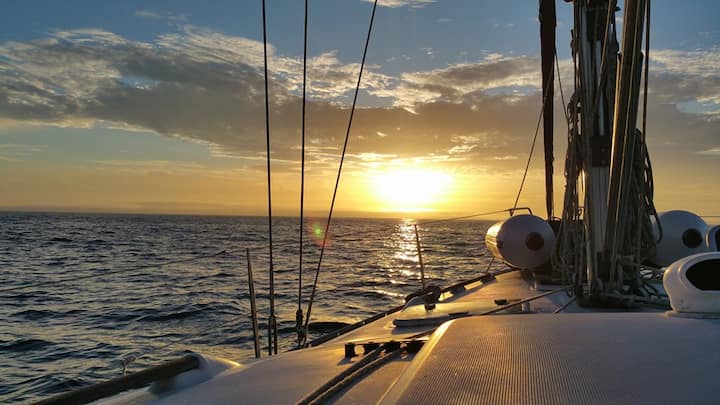 Velero Por Las Rías Baixas - 1/2 Día + Alojamiento - El Grove