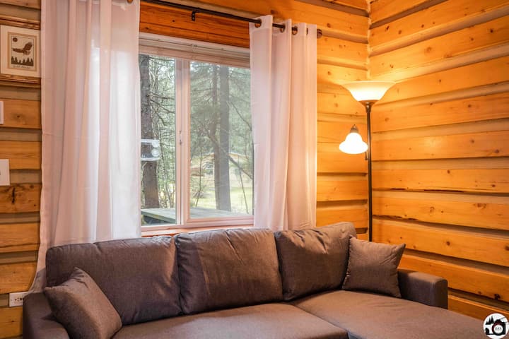 Kenai @Exit Glacier Cabins - Seward, AK