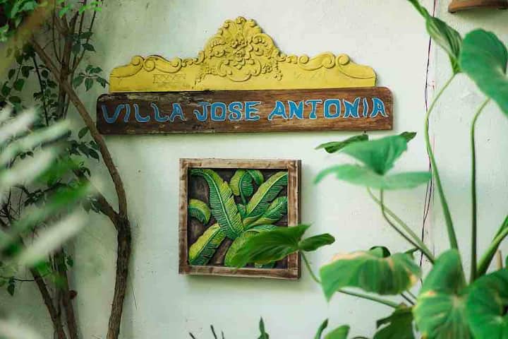 Private Modern Balinese Villa, Villa Jose Antonia - Capas