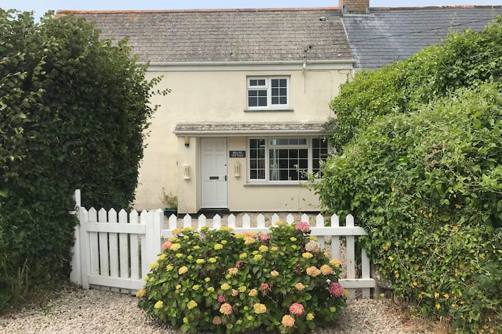 Dog-friendly Cornish Cottage Near Newquay - Buller - Holywell