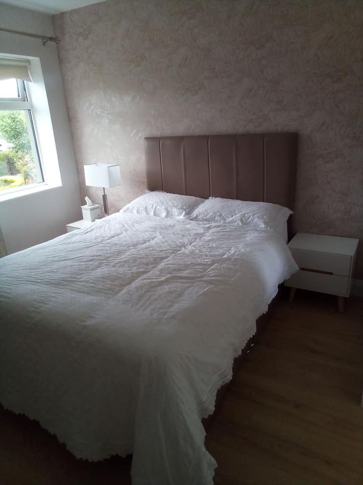 Double Room With En-suite - Castlebar