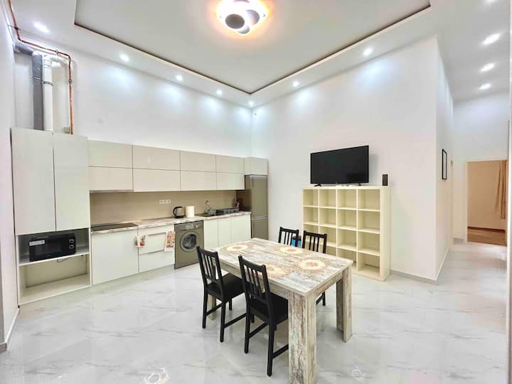 Stylish Airbnb Haven In The City Center - Hungary