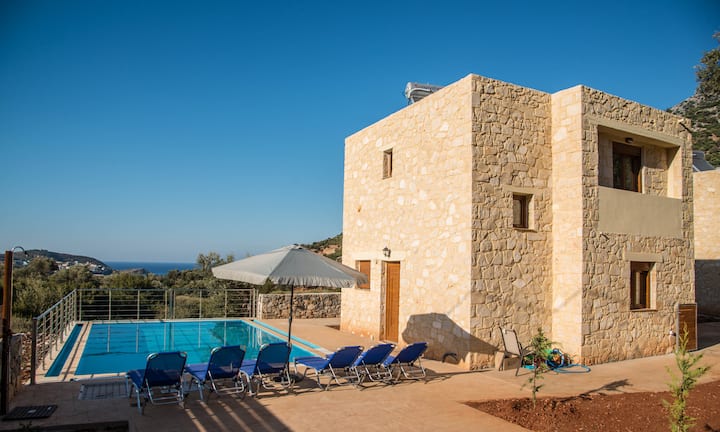 3. Villa With Private Pool - Crete