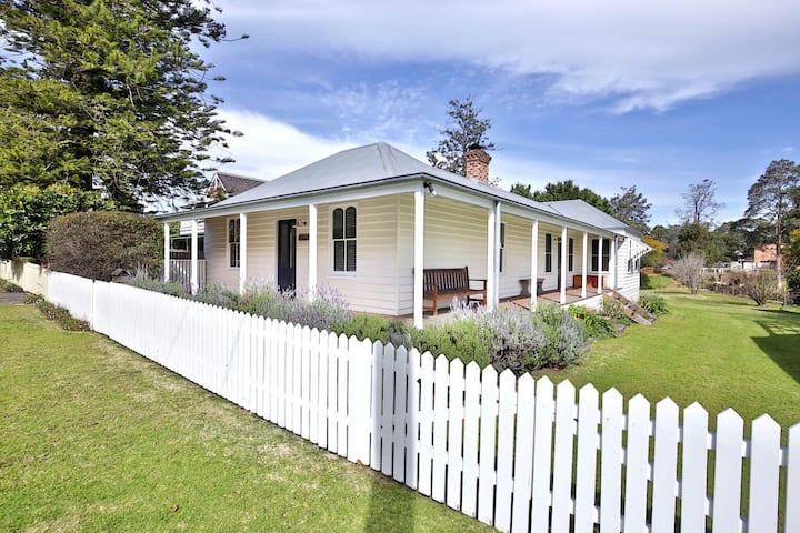 The Cottage - In The Heart Of Berry - Berry
