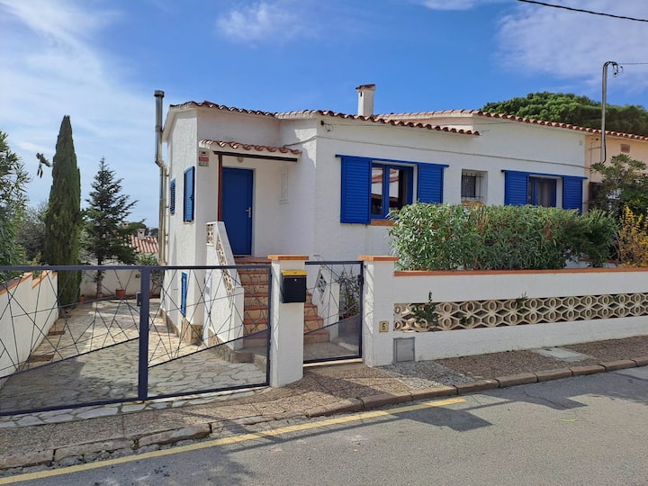 Maison Pour 4 Personnes - L'Escala