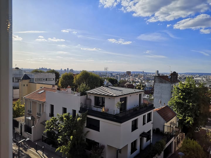 Appartement 2 Pièces Avec Vue Sur Le Sacré Cœur. - Paris 19e Arrondissement