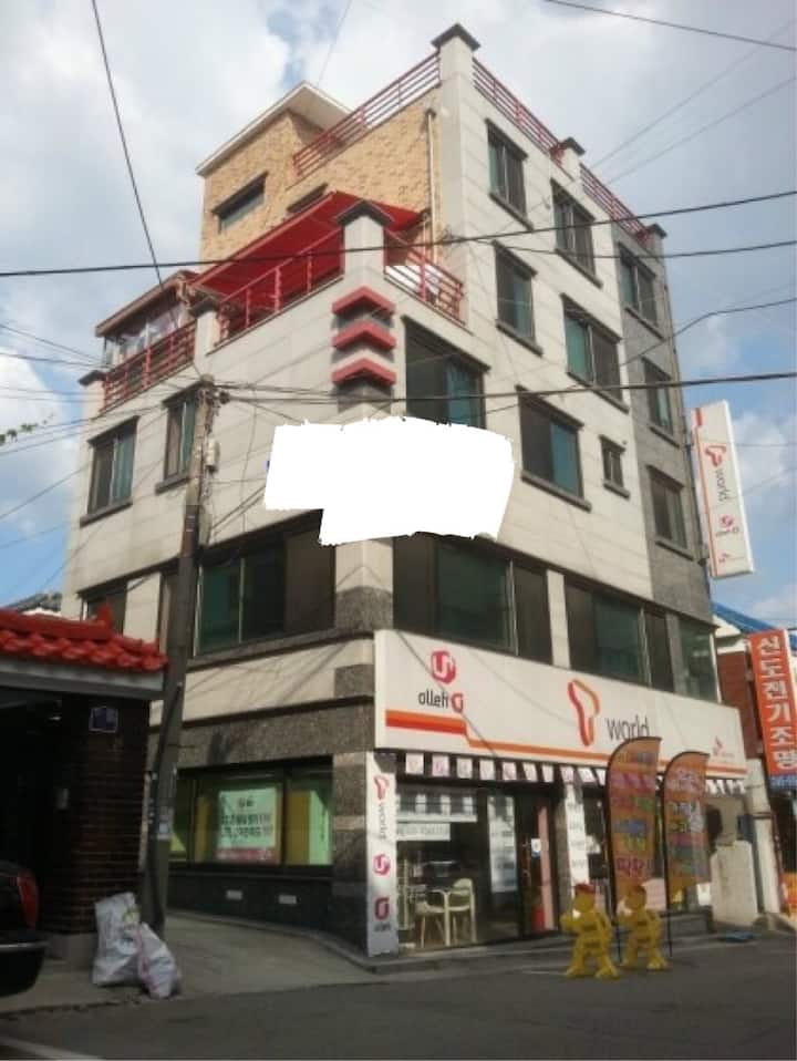One Room+one Bathroom=5f One House - Suwon-si