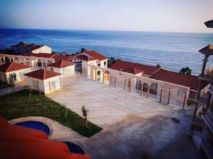 Appartement Dans Une Résidence Privée Vue Sur Mer - Béjaïa