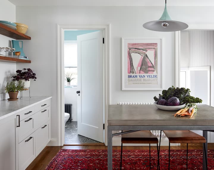 Designer Tudor Townhouse With Chef's Kitchen!