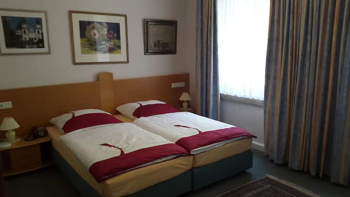 Furnished Serviced Rooms In Krefeld-uerdingen - Krefeld