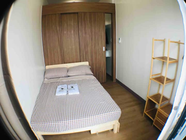 Sky Suites At Smdc Spring Residences Bicutan 1br - Parañaque