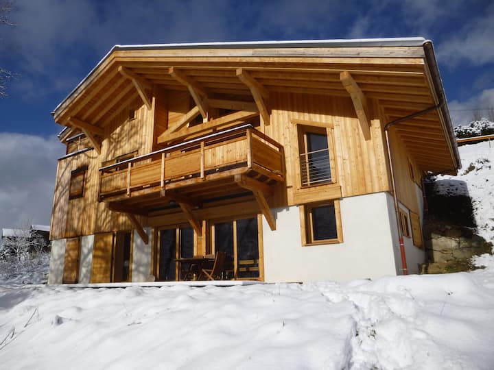 Grand Appartement Dans Chalet  à Samoens  74340 - Morillon