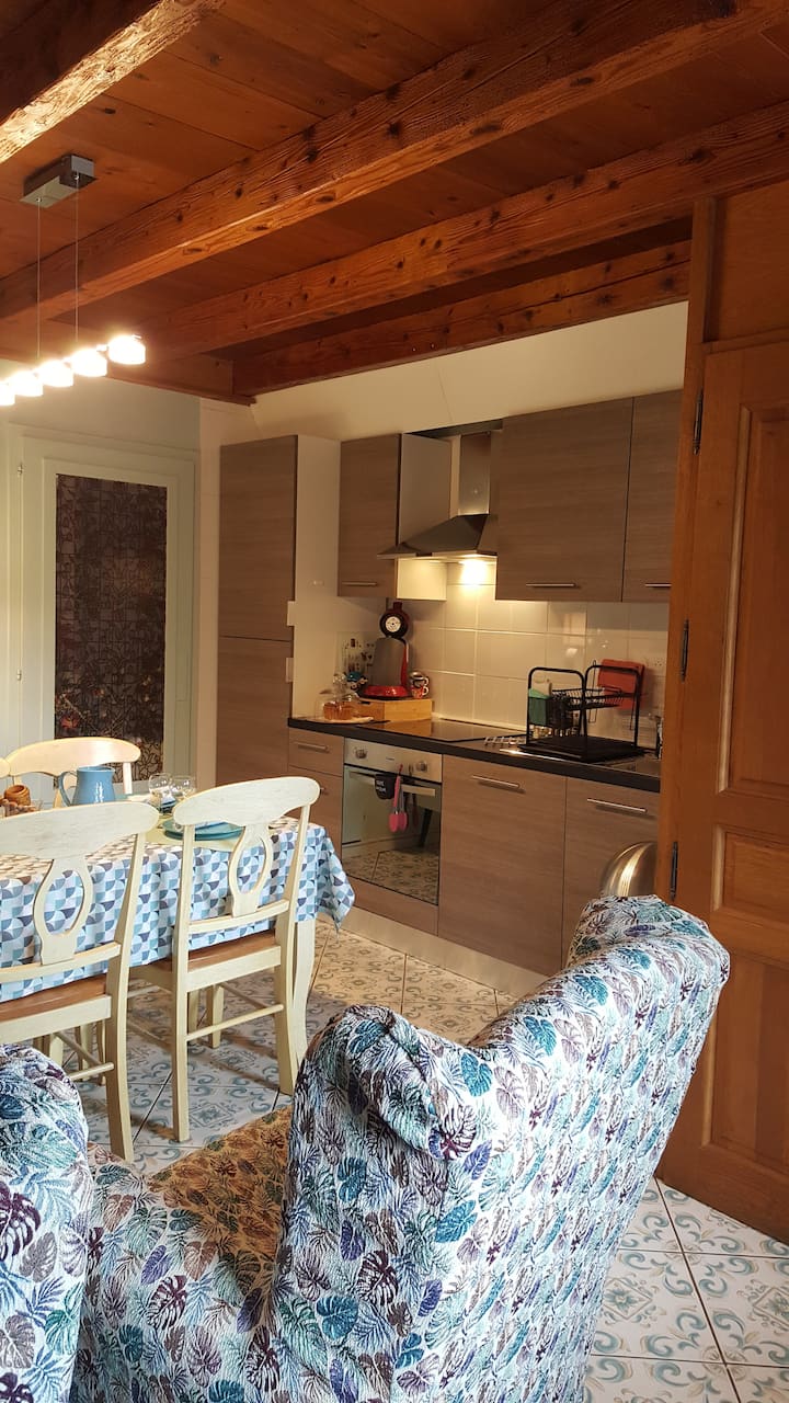 Logement Entier De 35 M Proche Du Centre Ville - La Roche-sur-Foron