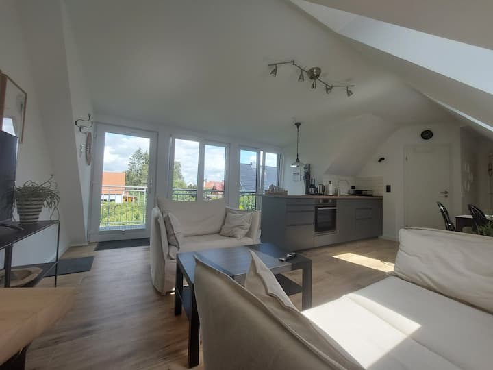Dackhuuske In Emden-wolthusen - Emden