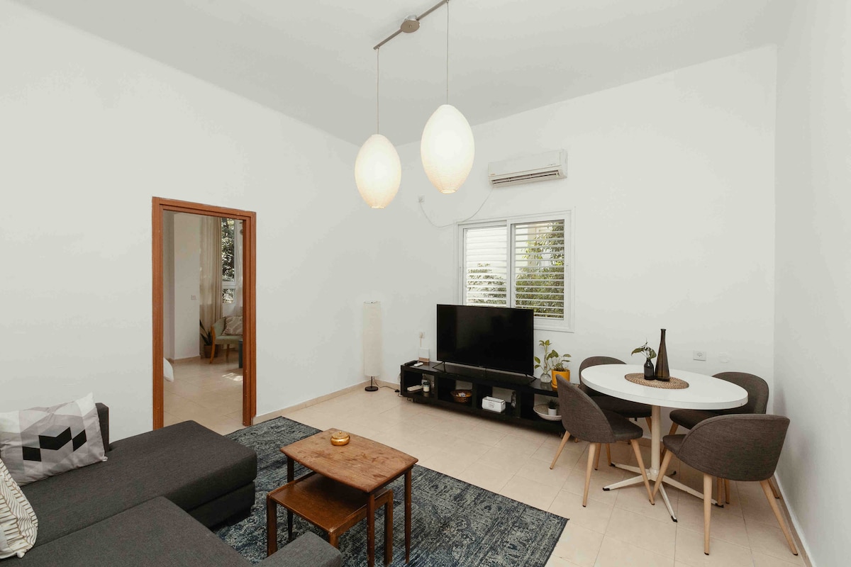 Tel Aviv District Vacation Rentals | House and Apartment Rentals | Airbnb