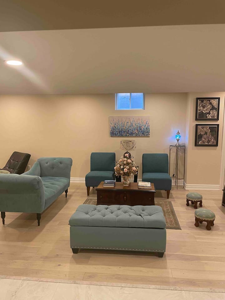 Cozy Resort-like Stay With Pool - Oakville