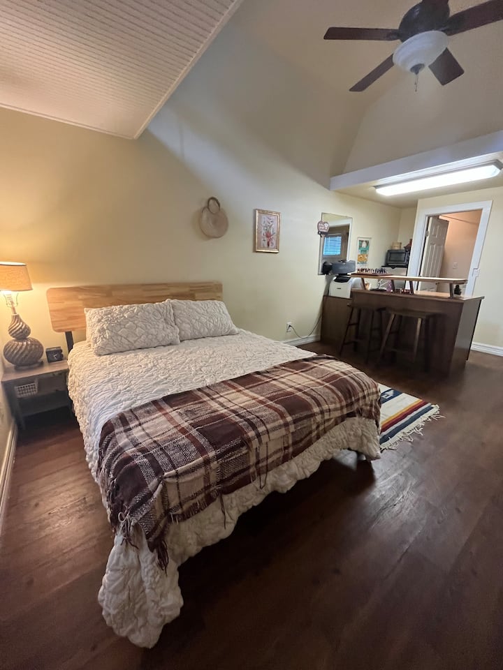 Adorable Guest House 5 Min To South Congress - Oak Hill - Austin