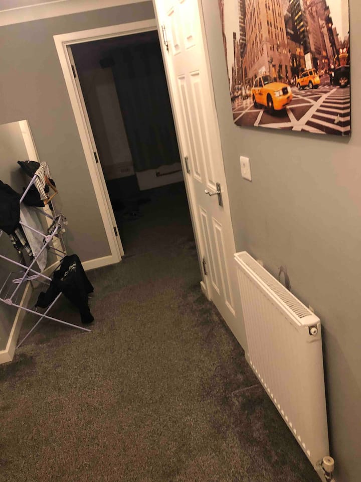 Lovely 1 Bedroom Flat - Basingstoke
