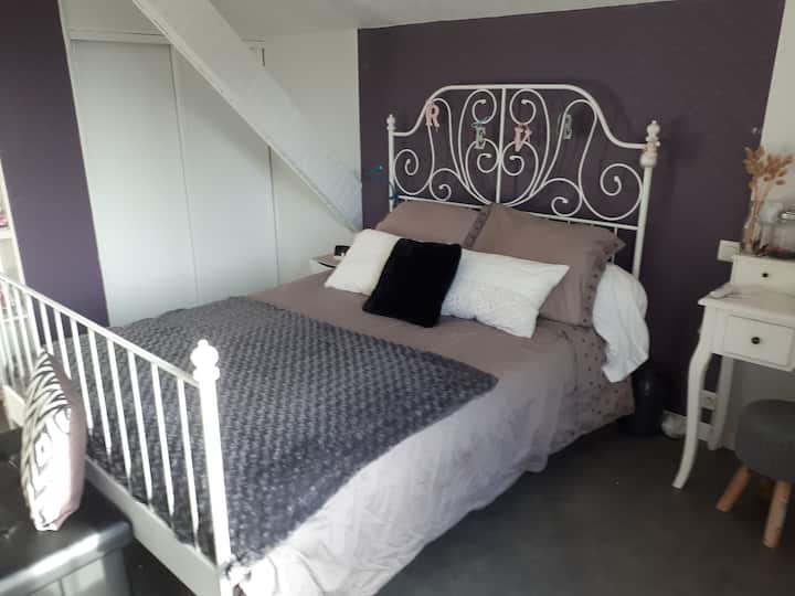 Chambre Dans Maison Spacieuse - Trégunc