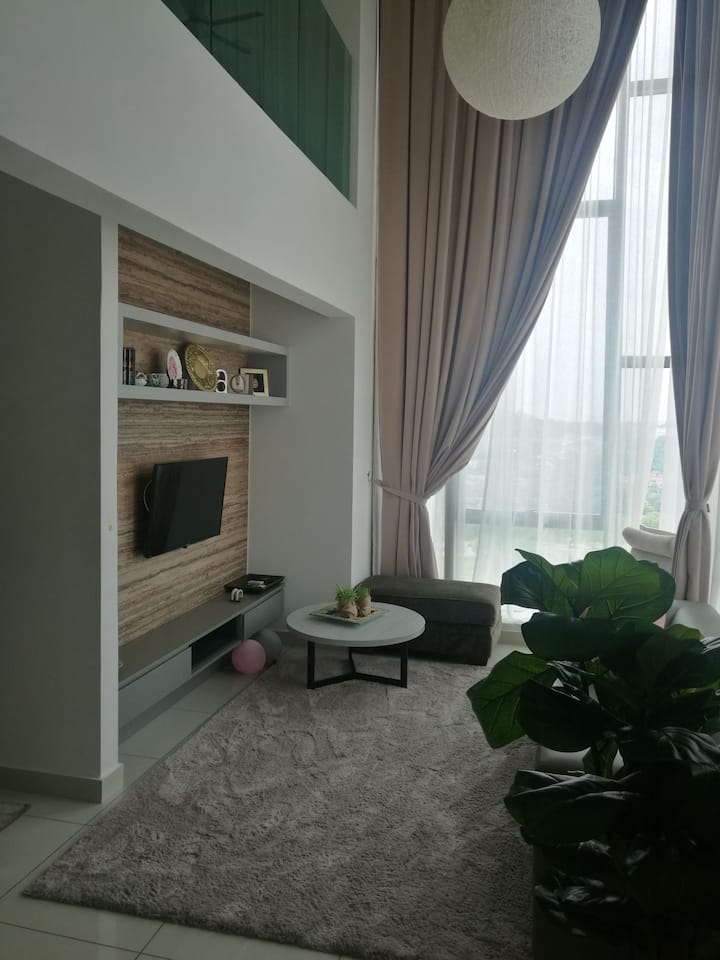 Duplex Unit Comfy Family Suite ,Hi Speed Wifi - Bangi
