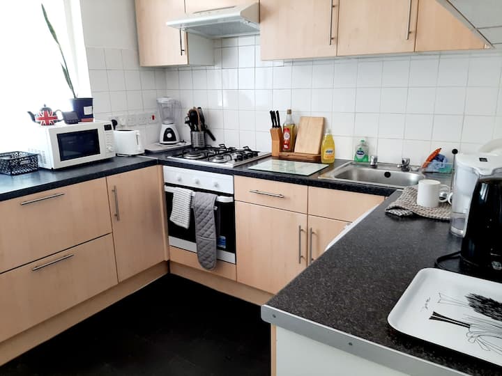Small Double Room In The Centre - ロンドン