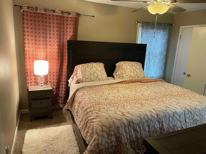 Cozy, Quiet, Private , Friendly Neighborhood - Fayetteville, NC
