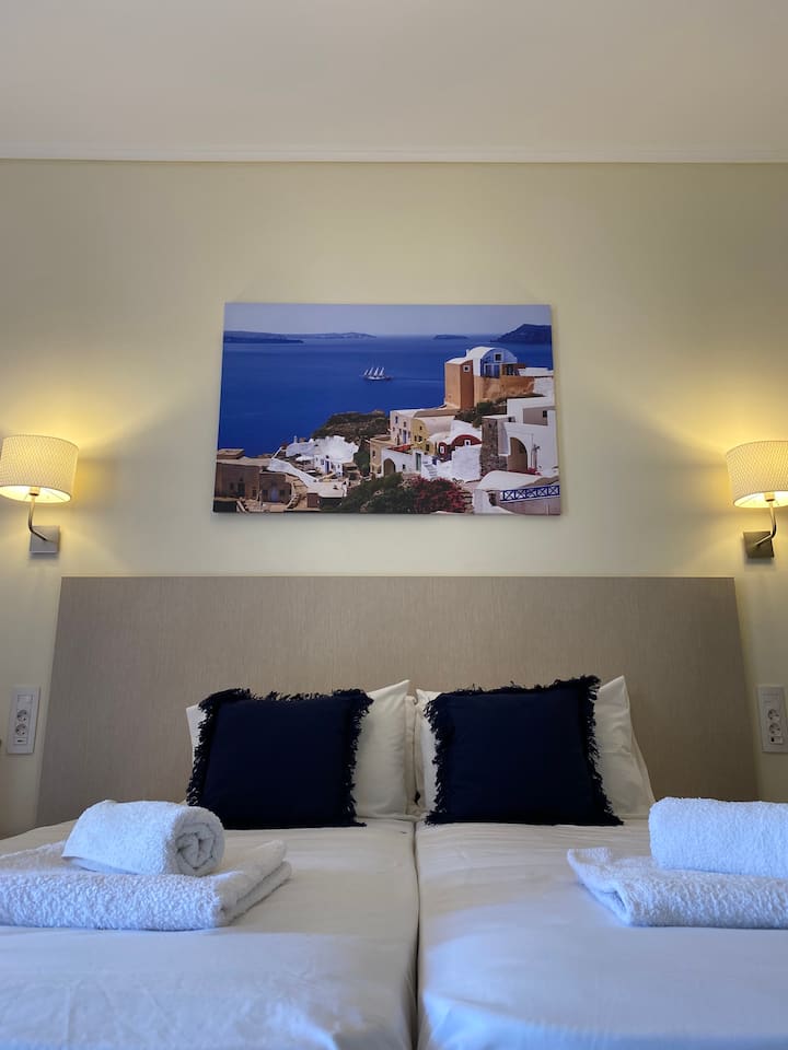 Mela’s  (5) - Santorini