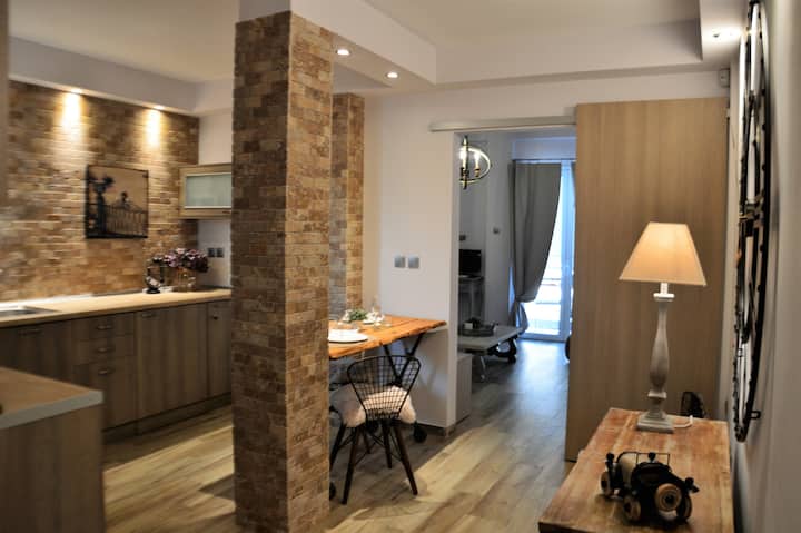 Art Apartment - Athens