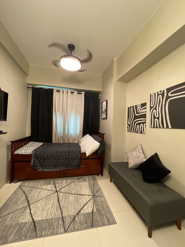 Low Cost Studio Unit Located Behind Gma Network - Quezon City