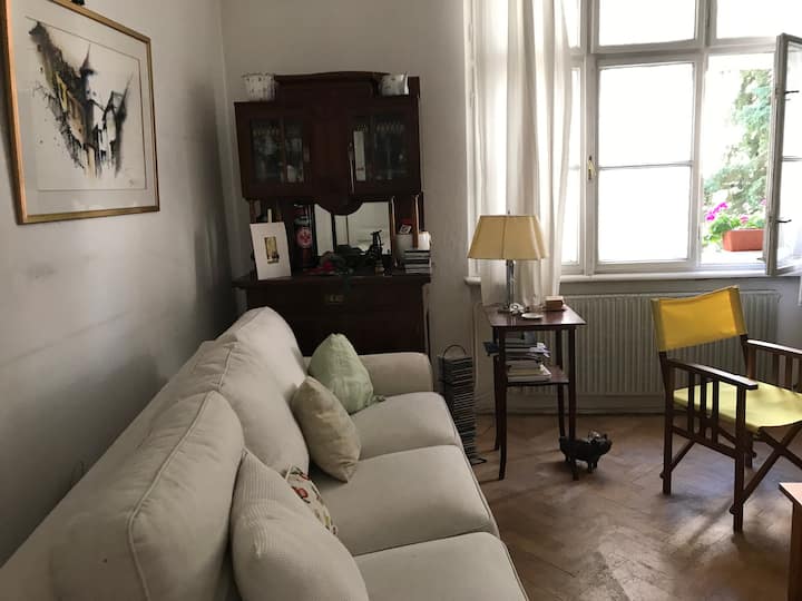 Typical Old Town Flat With Flair - Bratislava