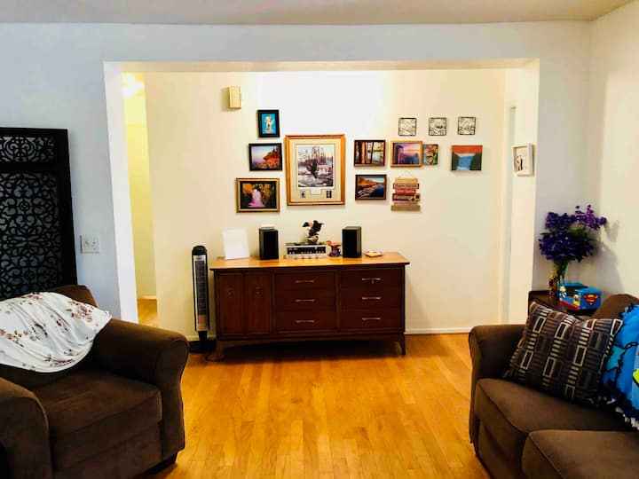 Work Remote With A Pool View & Comforts Of Home - Sun City, AZ