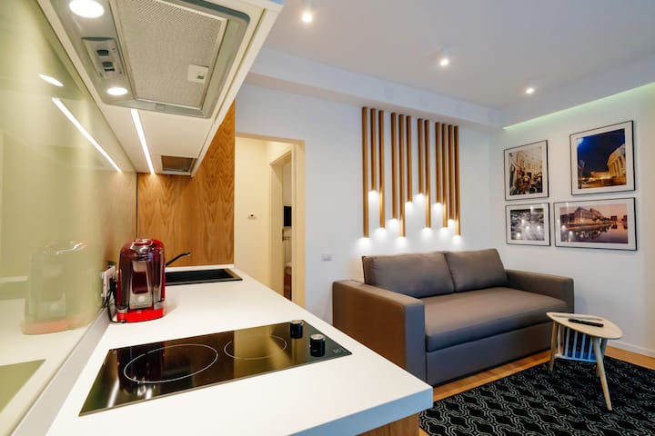 Arbans  Cosy & Modern Apartment In The City Center - Bucharest