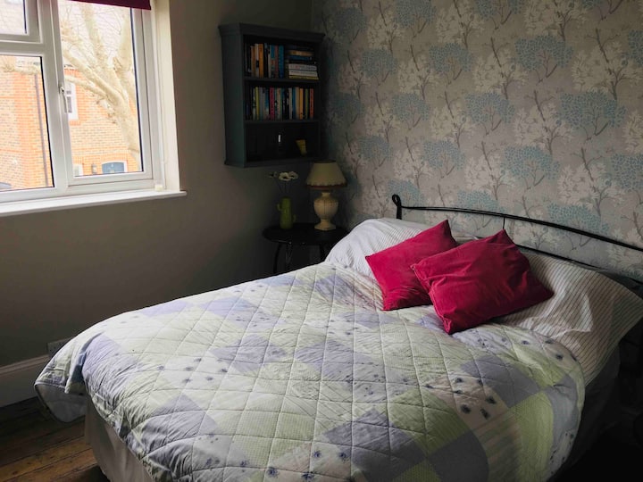 Quiet Double Room - Brighton