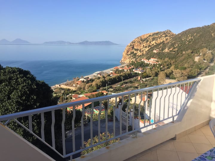 Studio Charmant à Calava, 30 M², Balcon - Gioiosa Marea