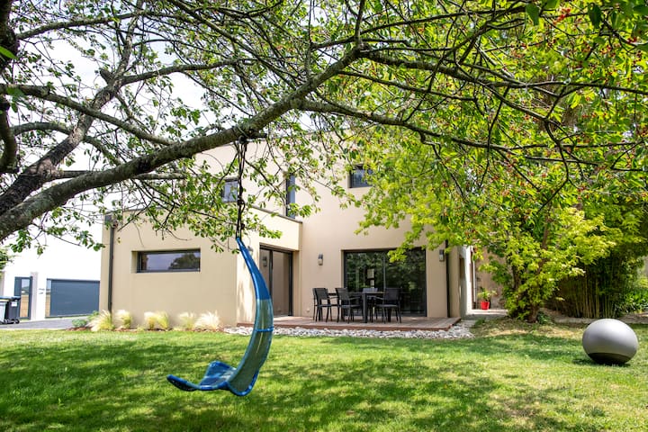 Maison Contemporaine & Grand Jardin, Proche Océan - L'Houmeau