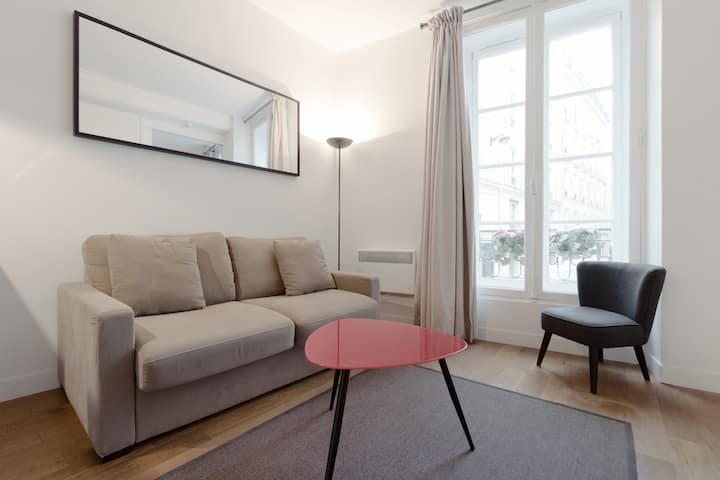Renovated Gem In Saint Germain - Paris
