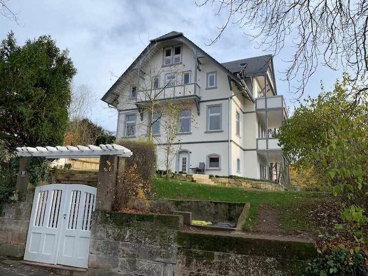 Traumhafte Jugendstil-wohnung Stadtnah, 130qm - Coburg