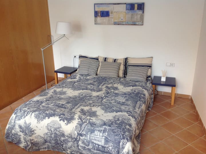 Independent Bedroom Outside The House With Pool - Sant Cugat del Vallès