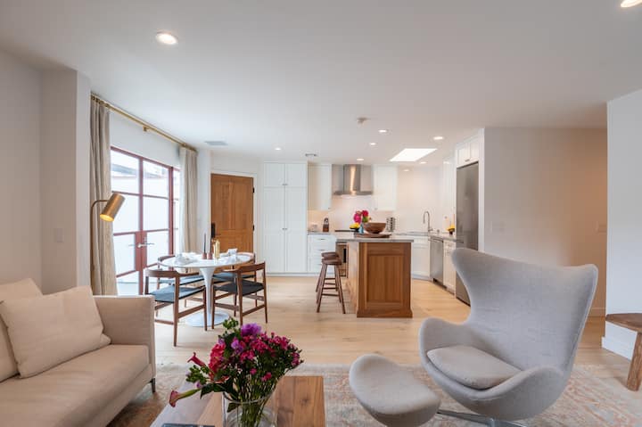 Luxury Carmel-by-the-sea One Bedroom Apartment - Big Sur, CA