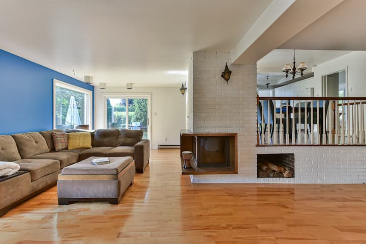Mid Century House, On The South Shore Of Montreal! - Montréal, QC