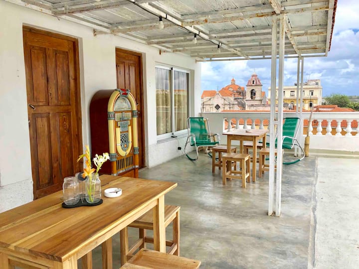 Old Havana+cuban Style Place+roof Top - Havana