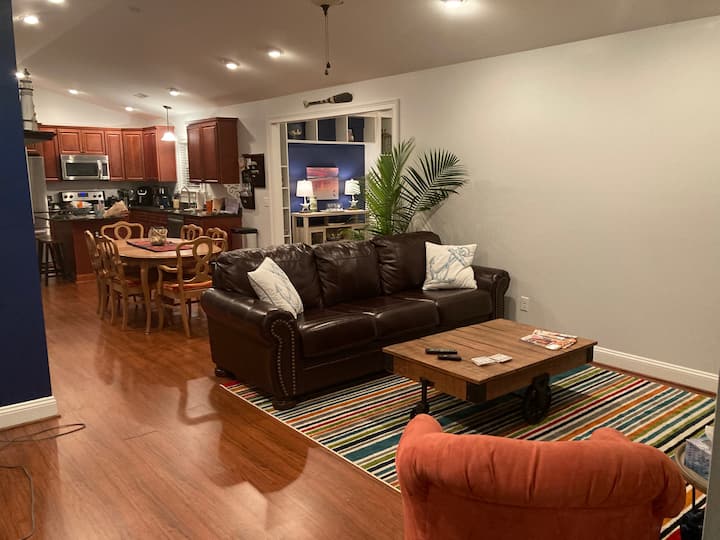 Fully-equipped 3br Home Near Intercoastal Waterway - Oak Island, NC