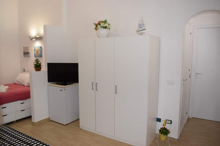 Camera Piano Terra Con Bagno Privato - Castellammare del Golfo