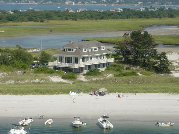 Beach-front Mansion - Ipswich, MA